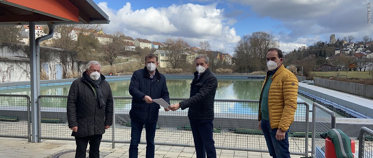 Bund fördert Sanierung des Freibads in Altmannstein - Dr. Reinhard Brandl